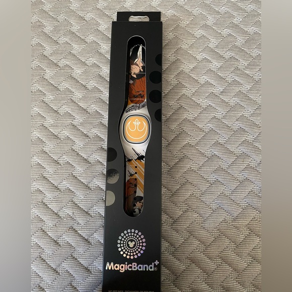 Disney | Wearables | New Disney Magic Band Plus Chewbacca Han Solo ...